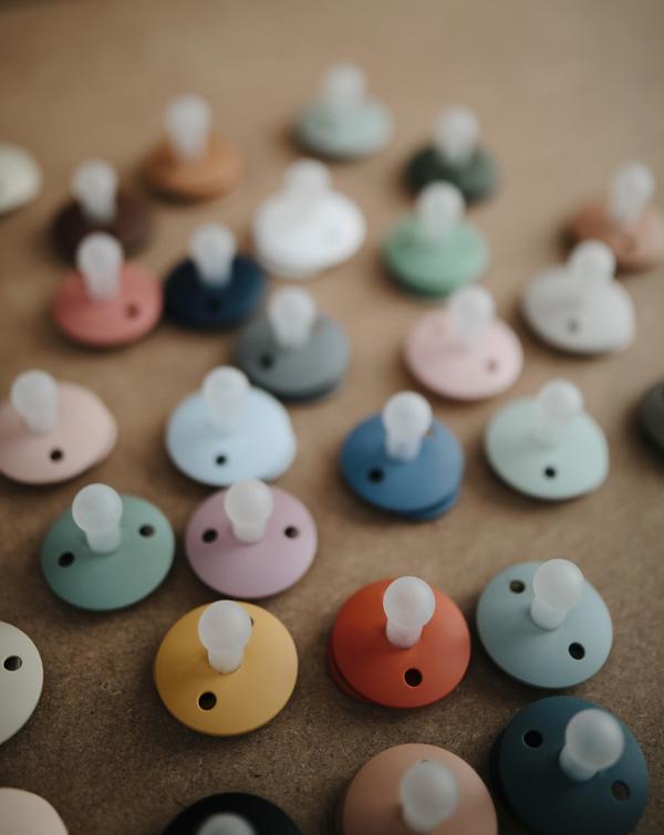 Suces et attaches-suce